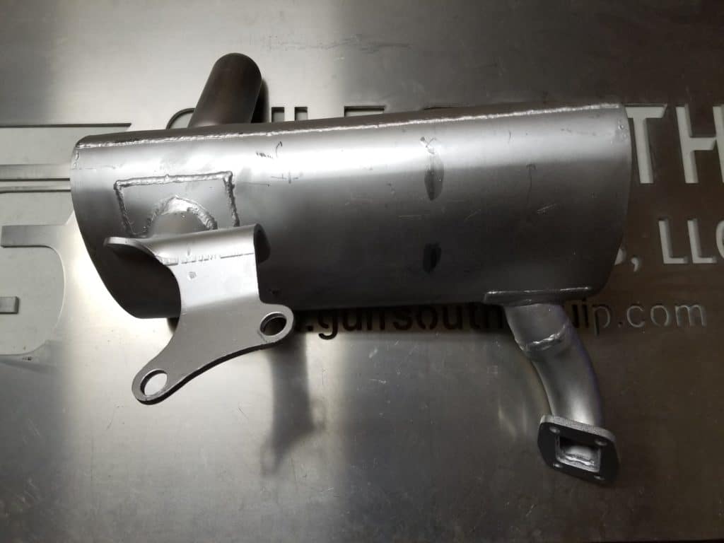 85813074 FORD NEW HOLLAND 555E 575E LB75 MUFFLER