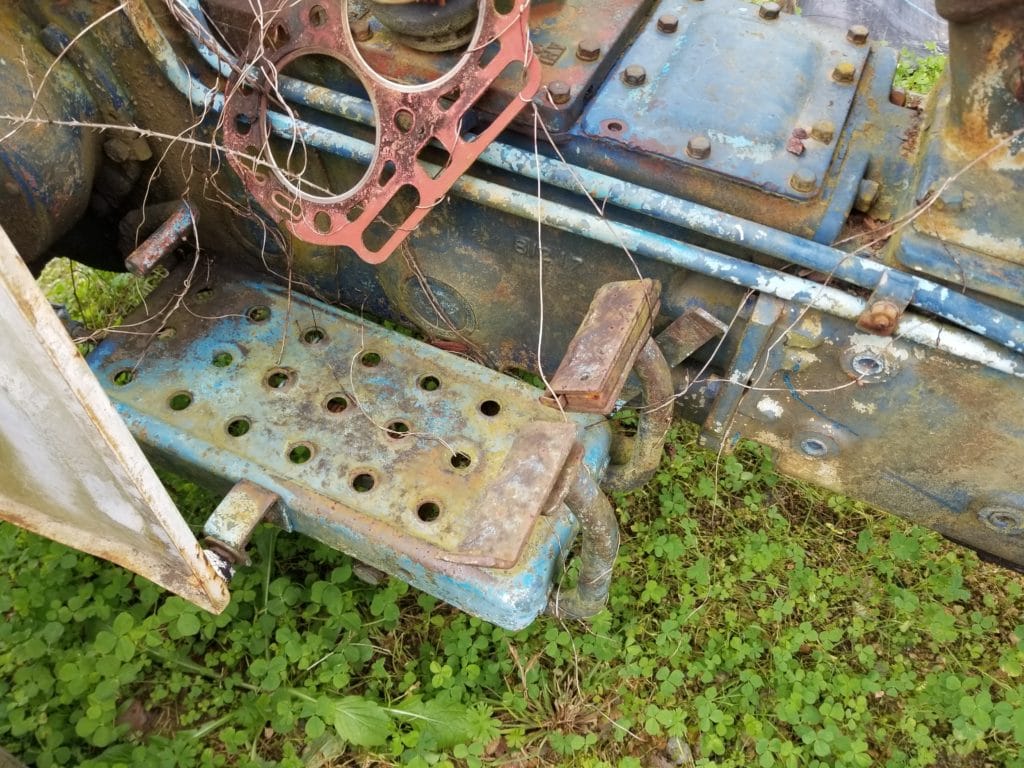 USED FORD 1100 RIGHT HAND STEP - FROM $50 - Gulf South Equipment Sales