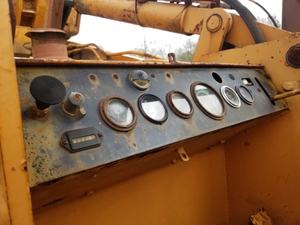USED CASE 1150B LOADER INSTRUMENT PANEL - Gulf South Equipment Sales