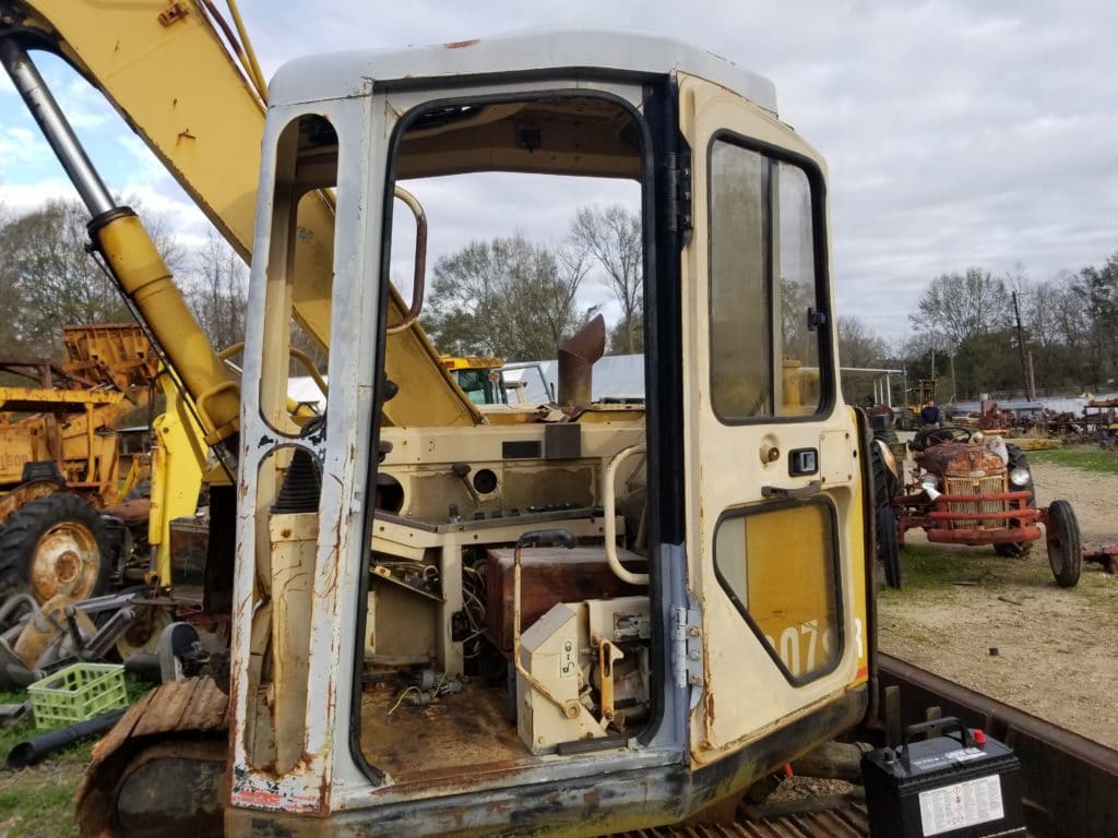 USED CAT 307SSR CAB SHELL - Gulf South Equipment Sales