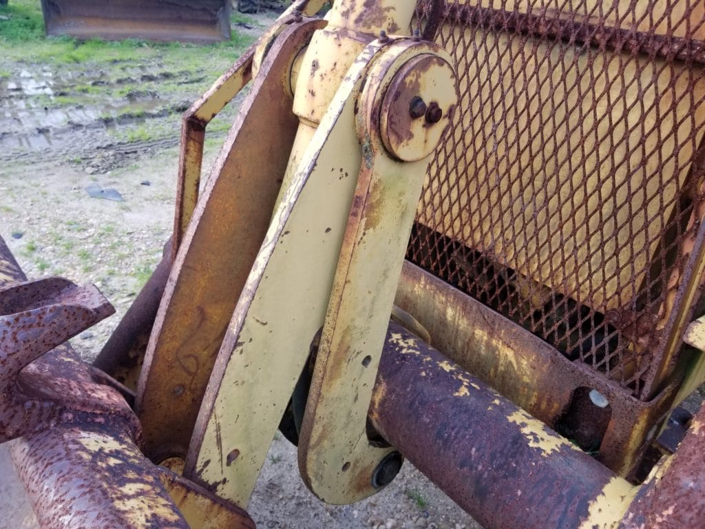 USED CAT 416 LOADER BELLCRANK - Gulf South Equipment Sales