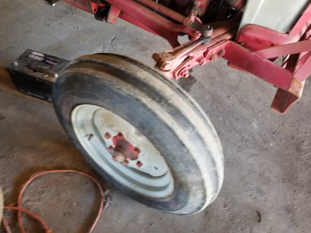 USED FORD 800 FRONT WHEEL - Gulf South Equipment Sales